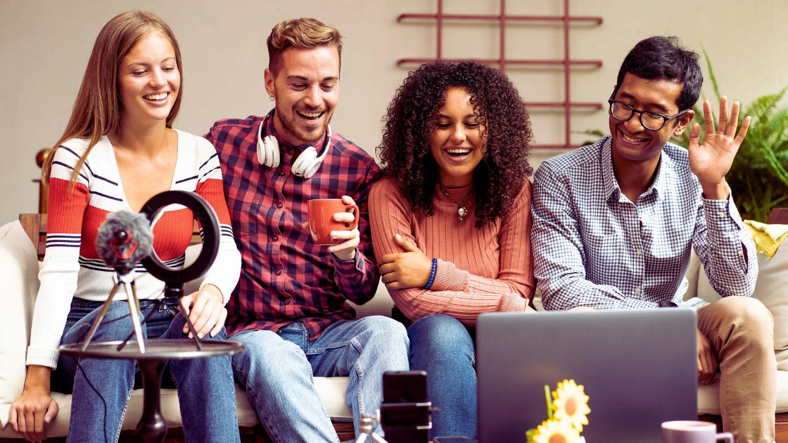 What are Gen Z's Expectations from Display Ads? - Pintip Media